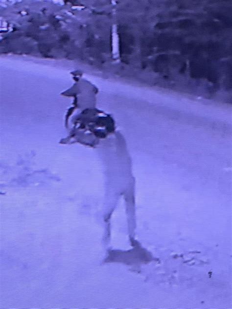 មុននេះបន្តិច មានករណីជនមិនស្គាល់អត្តសញ្ញាណចូលបាញ់មនុស្សក្នុងផ្ទះបណ្ដាលរបួស៣នាក់ មាន វីដេអូ