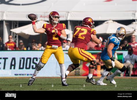 Usc Trojans Quarterback Jaxson Dart 2 Throws During A Ncaa Football