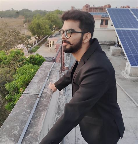 About Hitesh Kumar Medium