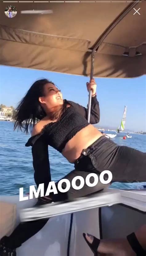 hmc while i spin on a boat r holdmycosmo