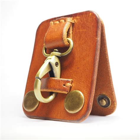 Czuj się wyróżniony | Leather key holder, Handmade leather work ...