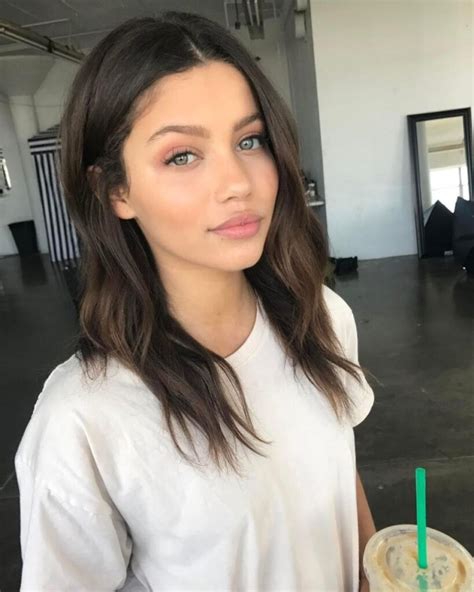 77 ФОТО самых красивых девушек без макияжа