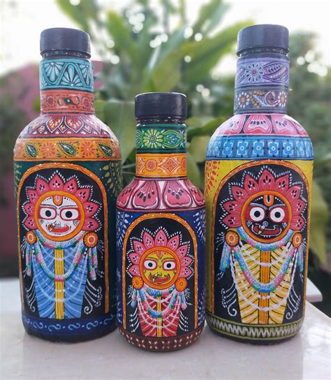 Pattachitra On Bottls Bottle Art Projects Glass Bottles Art Beer
