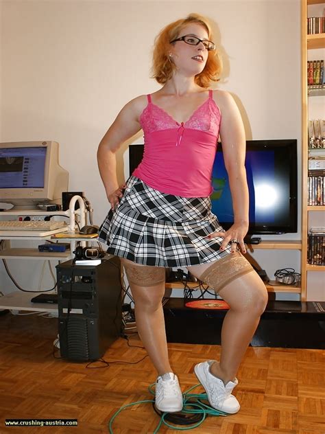 Sneaker Crushing Porn Pictures Xxx Photos Sex Images 4052219 Pictoa