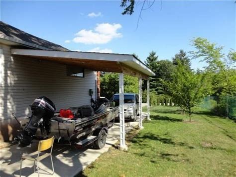 Строительство навеса для автомобиля своими руками