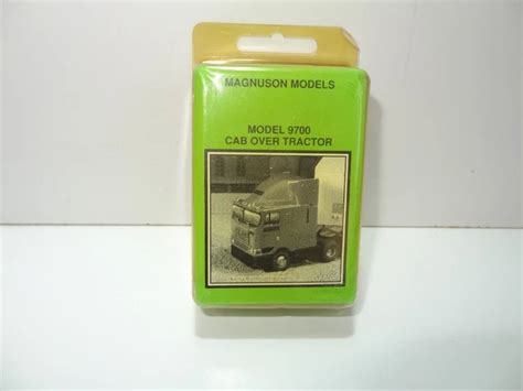 Magnuson Models 9700 Cab Over Tractor Unit 385 Oo White Metal £3800