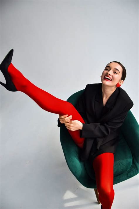 Red Tights в 2024 г Фотосессия Красные колготки Красный пиджак