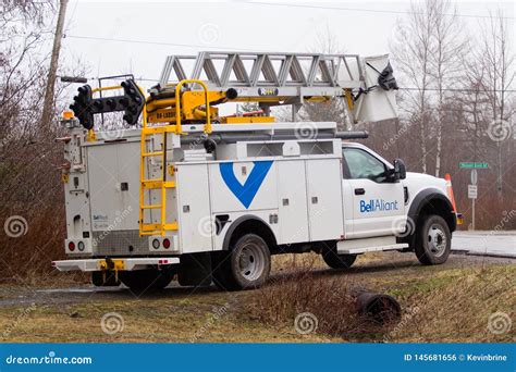 Bell Aliant Utility Truck Editorial Photo Image Of Install 145681656