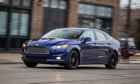 Four Door Goodness 2016 Ford Fusion Reviewed