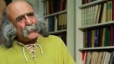 Photos Imprisoned Journalist Keyvan Samimi Is Being Led To His Death