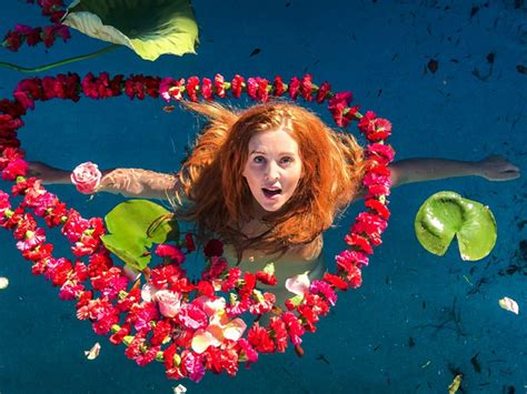 US Australian Comedy Series Female Com Au