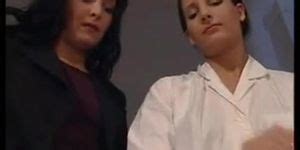 Kommt Ne Frau Beim Arzt Tnaflix Com