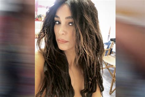 Verona Pooth zeigt sich sexy oben ohne und macht ihre Fans wütend TAG
