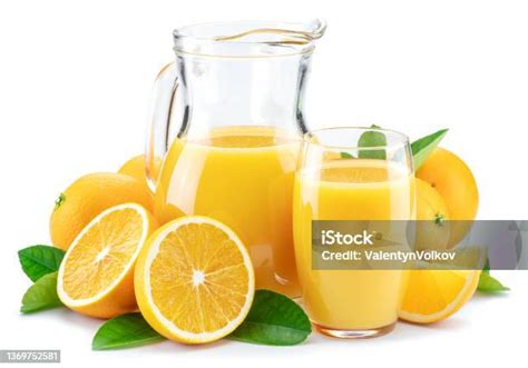 노란색 오렌지 과일과 흰색 배경에 고립 된 신선한 오렌지 주스 오렌지 주스에 대한 스톡 사진 및 기타 이미지 오렌지 주스 흰색 배경 0명 Istock