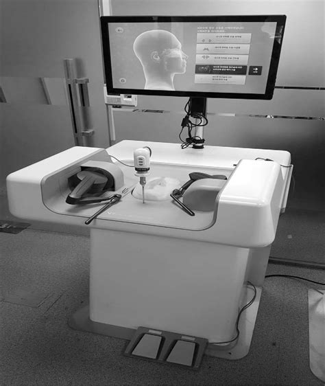Virtual Reality Haptic Simulator For Endoscopic Sinus And Sk