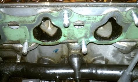 Oil In Intake Manifold: Symptoms, Causes and Fixes