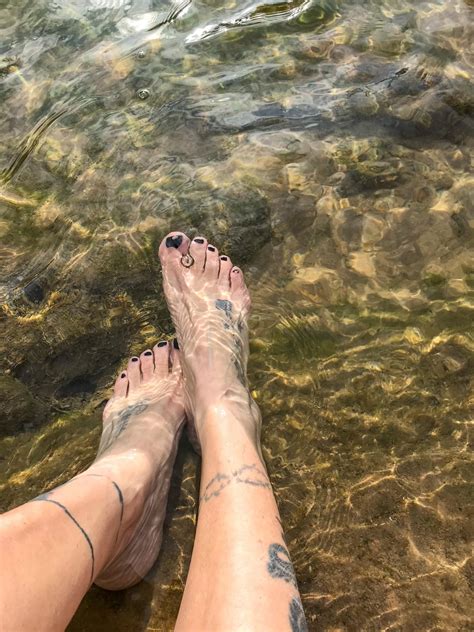 Please Rate My Tired Feet Chilling On A Creek After A 20km Hike 🥰 R