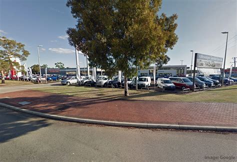 Vw Reverses Lcv Passenger Showroom Split Policy