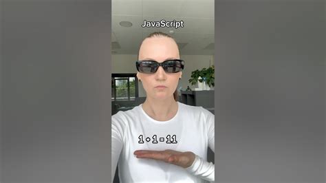 Объясните кто нибудь ей Javascript разработчики фронтенд