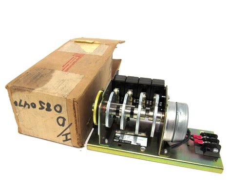 New Eagle Signal Mp4a63101 Repeat Cycle Cam Timer Sb Industrial Supply Inc