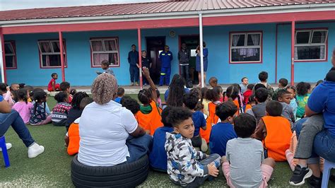 Strandfontein Ecd Pupils Help Out With The Citys Springcleanct Efforts