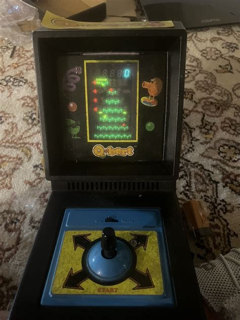 Qbert Arcade Game Qbert Wikipedia