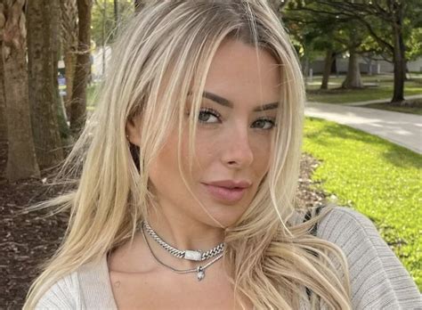 Top 10 Best Onlyfans Celebrities In 2024 The Marketing Heros