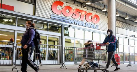 Costco Raising Minimum Wage To 17 An Hour This Year
