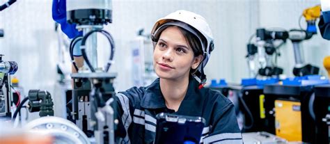 Pdm Vs Plm What Is The Difference Learn How To Leverage Both For Better Manufacturing Outcomes