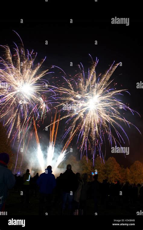 Different Coloured Fireworks Hi Res Stock Photography And Images Alamy