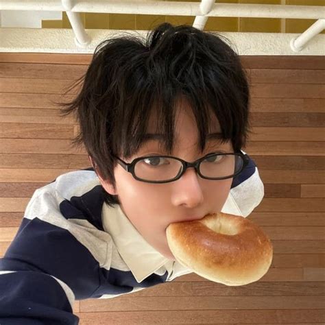 「feed On Ig」おしゃれまとめの人気アイデア｜pinterest｜nannymin【2025】 肖像画 ポーズ参考写真 なりたい顔