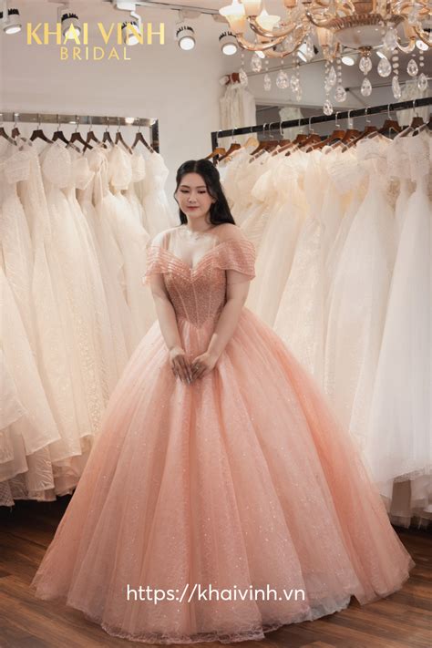 Váy cưới Big size công chúa đơn điệu màu hồng pastel ngọt ngào