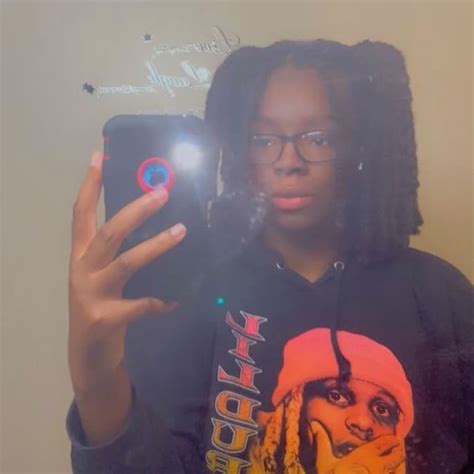 Kalaa Kalaalovee On Threads