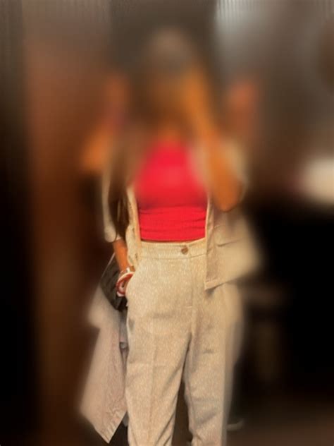 Myra Indian Escort In New Delhi