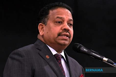 Report “zahid Told Istana Negara That Bn Is Backing Anwar ” Says Mic President Focus Malaysia