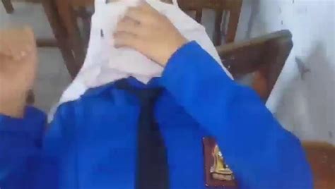 Heboh VIDEO MESUM Siswi Bulukumba Dilakukan Di Kelas Di Bangku Sekolah KASKUS