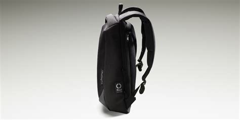 Review Riutbag The Back To Front Backpack Designed To Keep Your