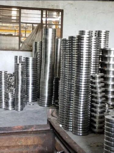 Astm A F L Flange Material Grade SS At Piece In Pune ID
