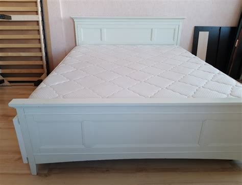Кровать 160 на 200 и матрас. Цена 45 тыс.руб. Забирать с Ижевска ...