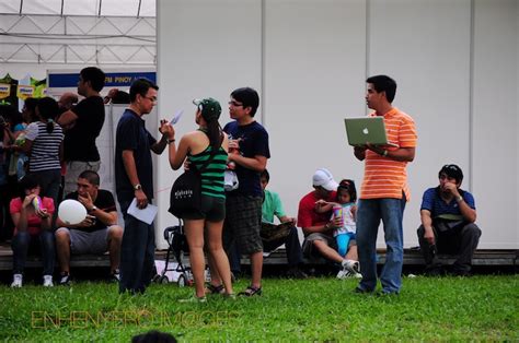 Braggies Summer Saya In Singapore