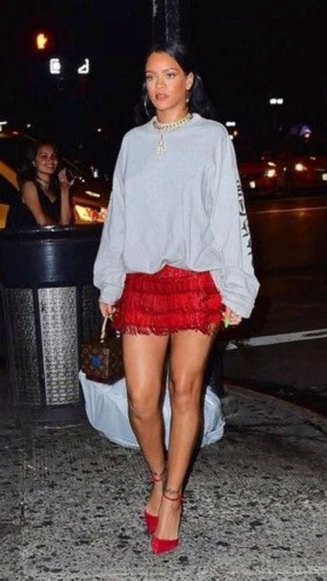 Rihanna S Most Iconic Fashion Moments Of All Time Artofit