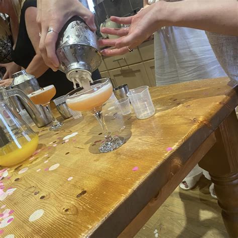 Cocktail Classes Doncaster Hollies Bar Ready To Stir Up Some Fun