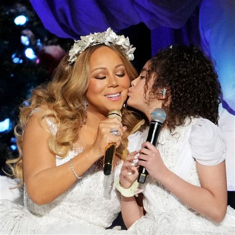 Mariah Carey Left So Mad Over Wardrobe Malfunction Hello