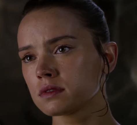 Anyone Else Think Daisy Ridley Just Has One Of Those Faces You Just Wanna Dangle Off The Edge Of