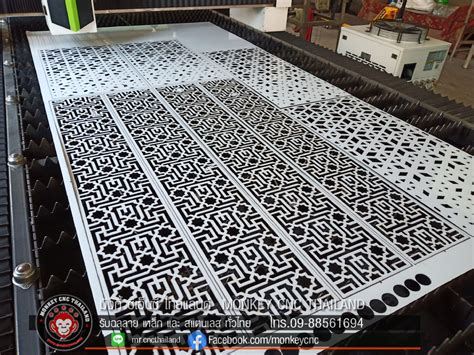 แผ่น สแตนเลส สีทอง ฉลุ ผ่าน สติ๊กเกอร์ด้วย Fiber Laser ช่วยให้ผิวหน้า