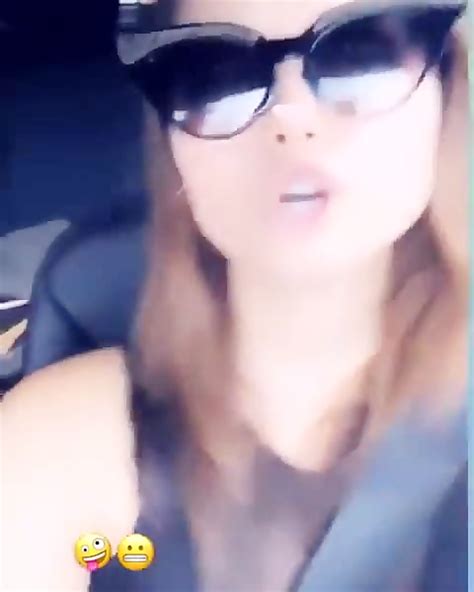 افـرا سـاراچ اوغـلو Me