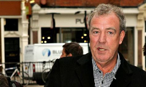 Jeremy Clarkson Comes Across With Apology After His Gay C T Twitter Pic