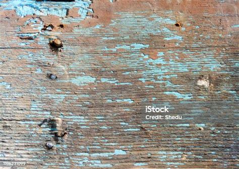 녹슨 손톱 그런지 배경 판자로 만든 오래된 그린 초라한 소박한 나무 울타리의 질감 0명에 대한 스톡 사진 및 기타 이미지 0명 거친 건물 외관 Istock