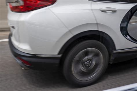 고속도로를 달리는 승용차 유토이미지 상세페이지 베이직샵 21449582