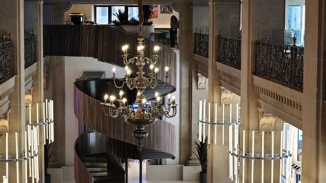 Espacio Movistar Innovación Y Cultura En El Icónico Edificio